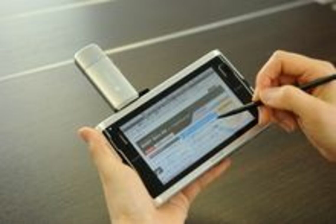 自分色に染めたいモバイル端末--シャープのタブレットPC「NetWalker PC‐T1」《東洋経済モノ奉行》 | オリジナル | 東洋経済オンライン