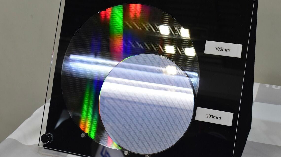 ｢半導体ウェハー2強｣信越とSUMCOで株価に明暗 2023年上昇率は信越が70％超､SUMCOは19％ | IT･電機･半導体･部品 | 東洋経済オンライン